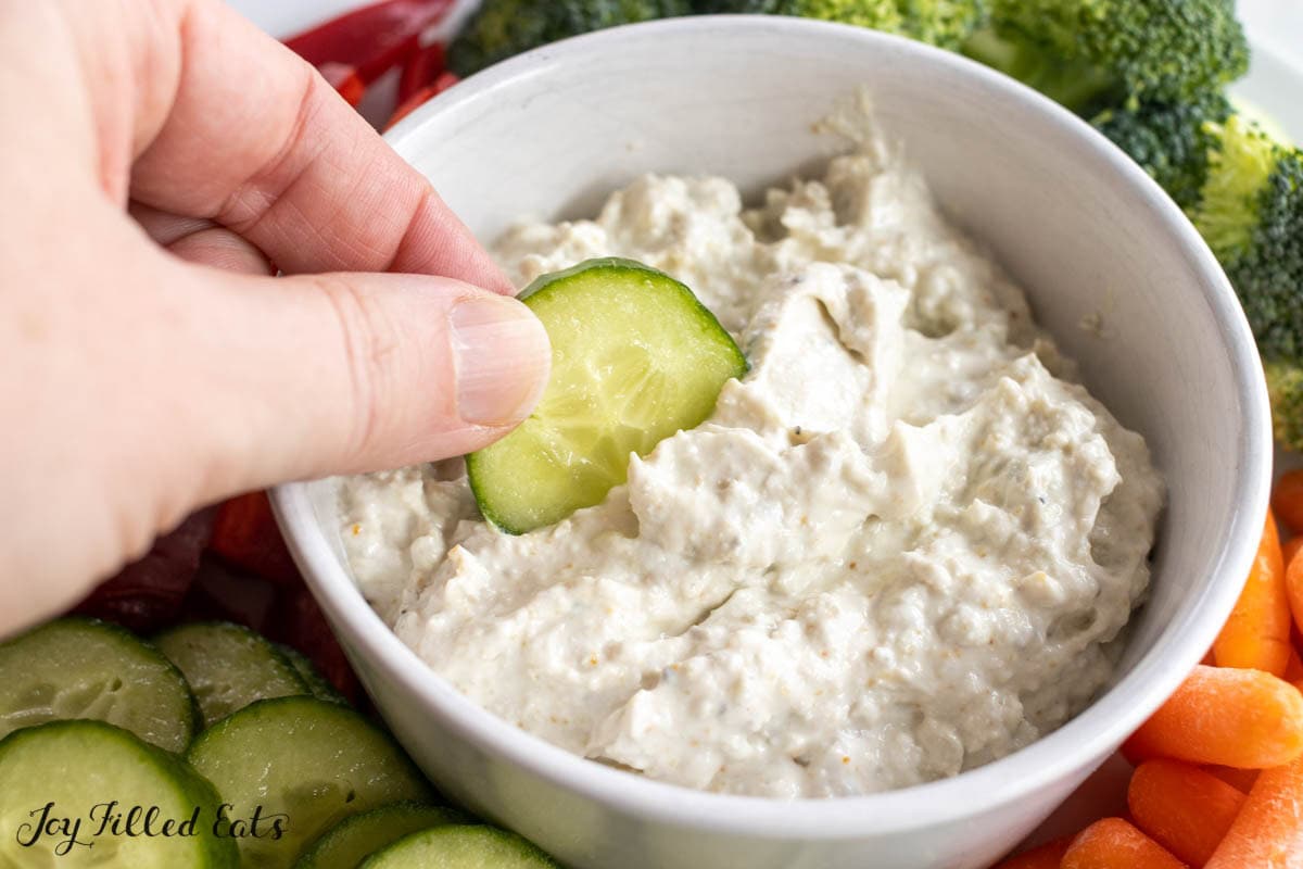 Easy Blue Cheese Dip Recipe with 5 Ingredients